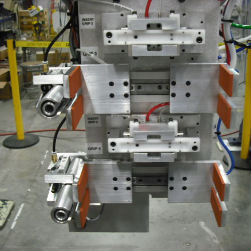 EOAT - Yushin - Robotic Automation for the Plastics Industry